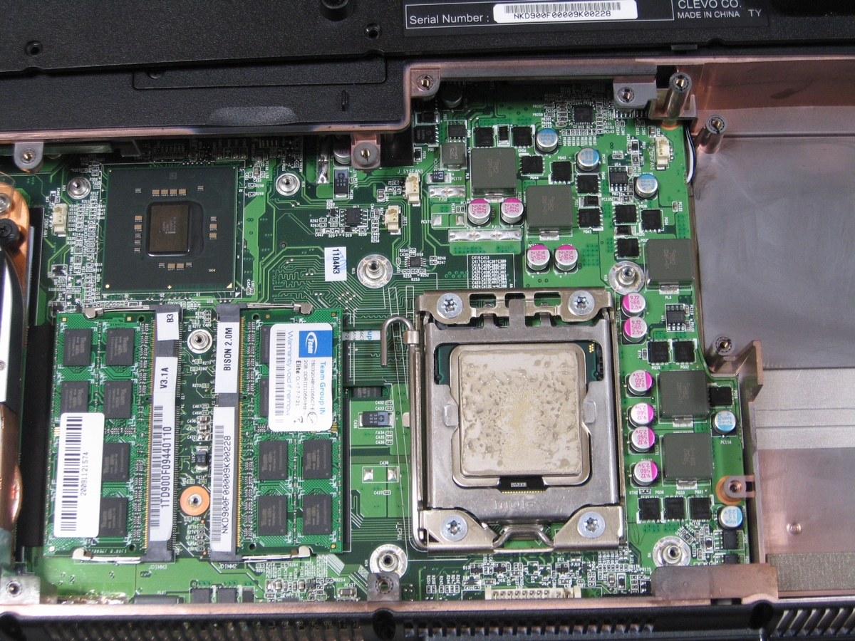 Clevo D900F: 思いつくがままのぶろぐ