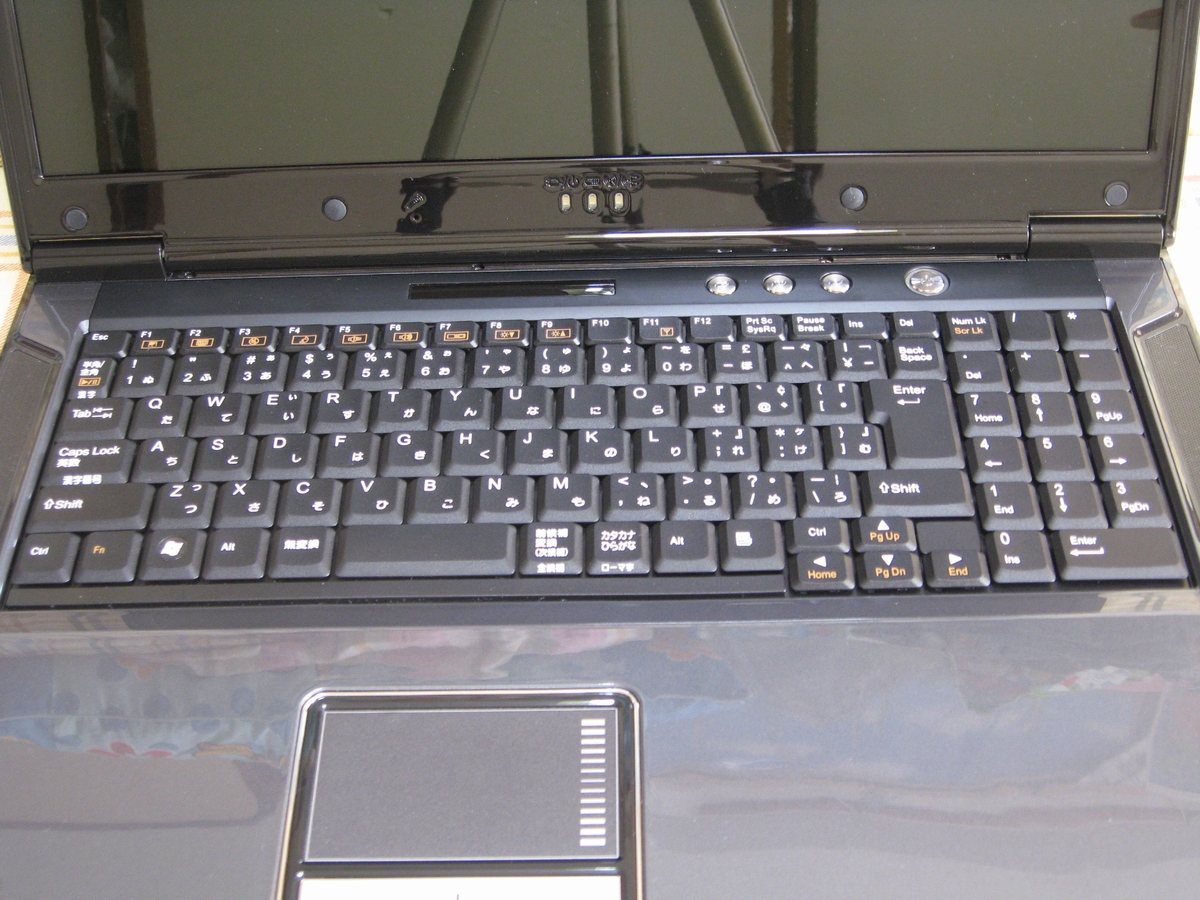 Clevo D900F: 思いつくがままのぶろぐ