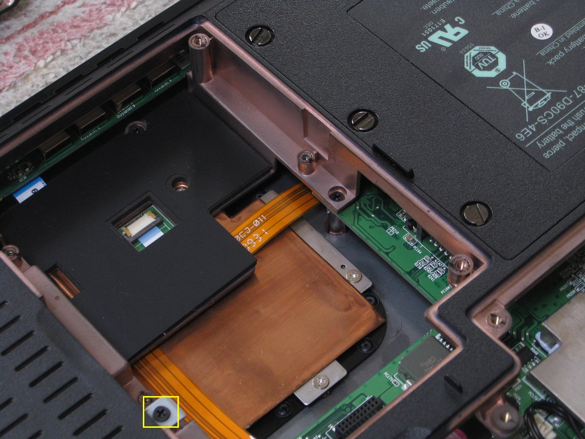 Clevo D900F: 思いつくがままのぶろぐ